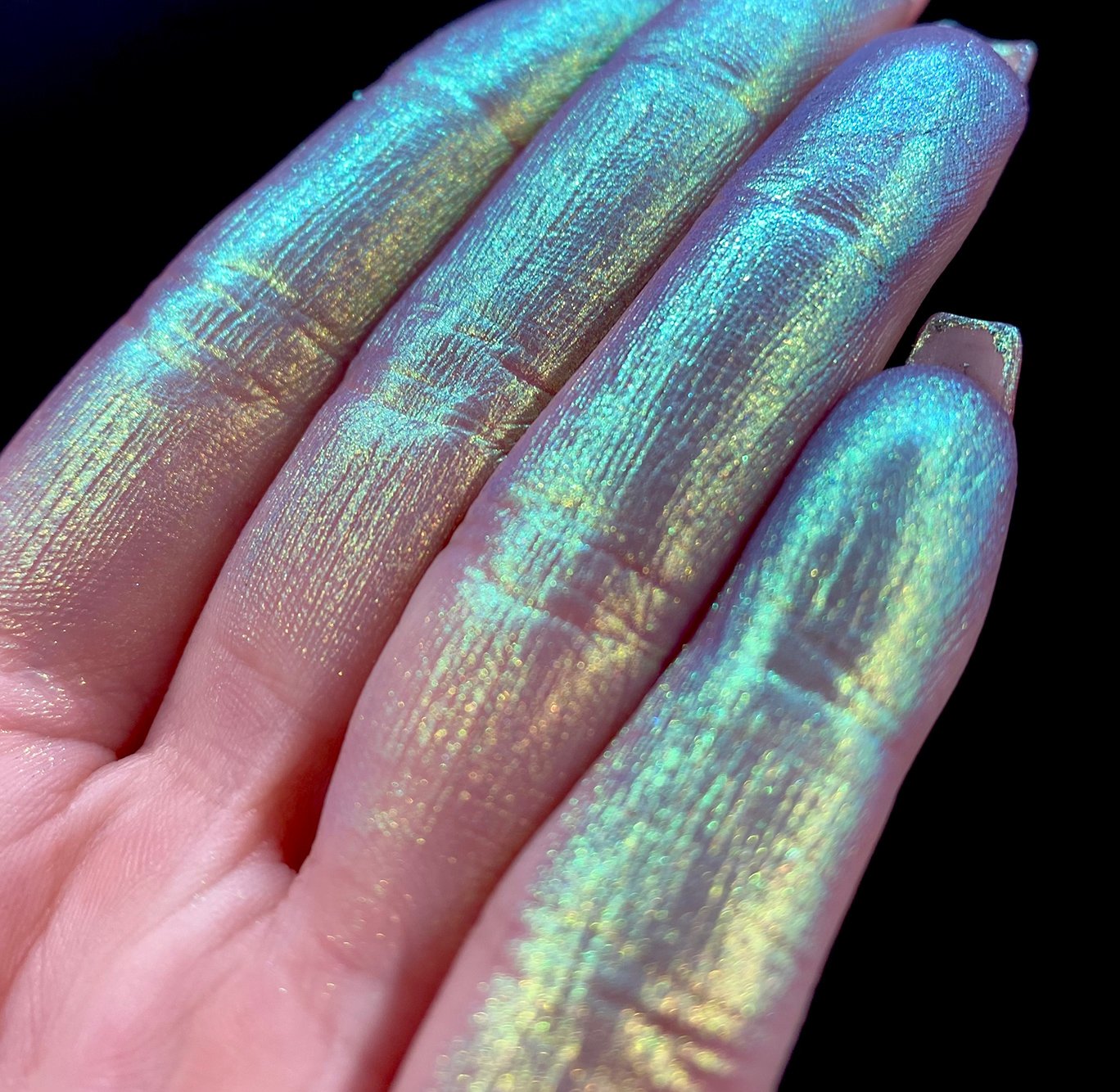 Shattered Stars - multichrome eyeshadow Shattered Stars - multichrome eyeshadow